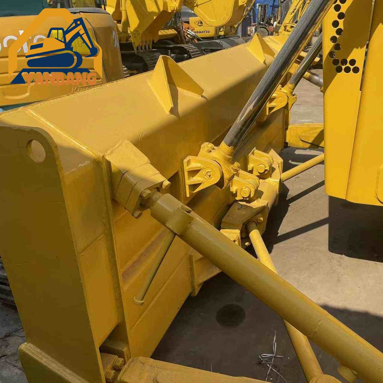 Earthmoving Komatsu D65ex D65px Bulldozer-Yanbang Construction Machinery